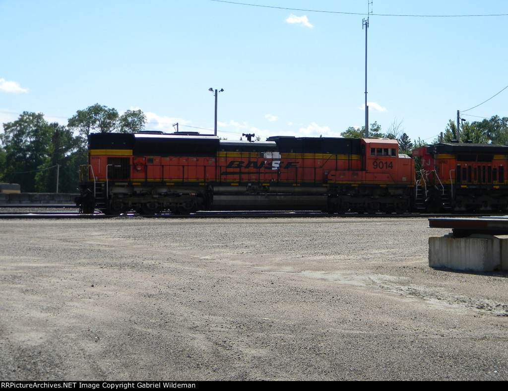 BNSF 9014